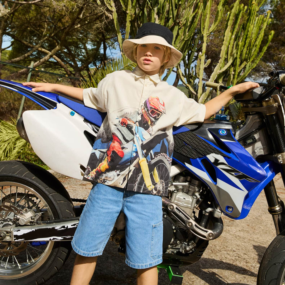 Store Locations – M.Fredric